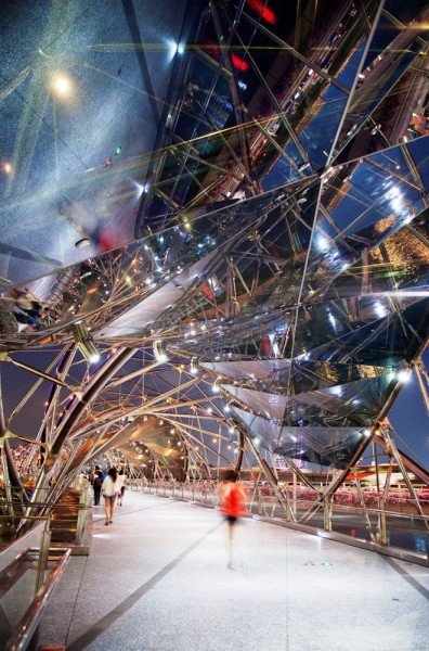 Podul construit după Feng Shui: Helix Bridge din Singapore - MeteoMD.com